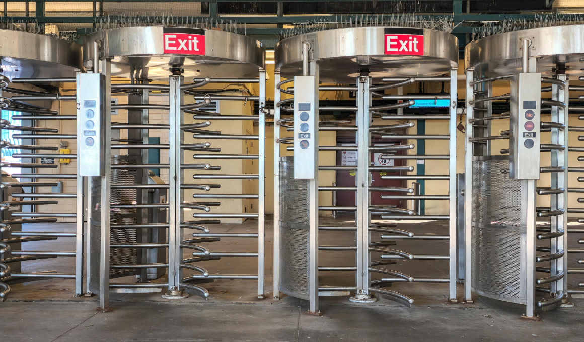 People Separation Systems: Definition and Technology